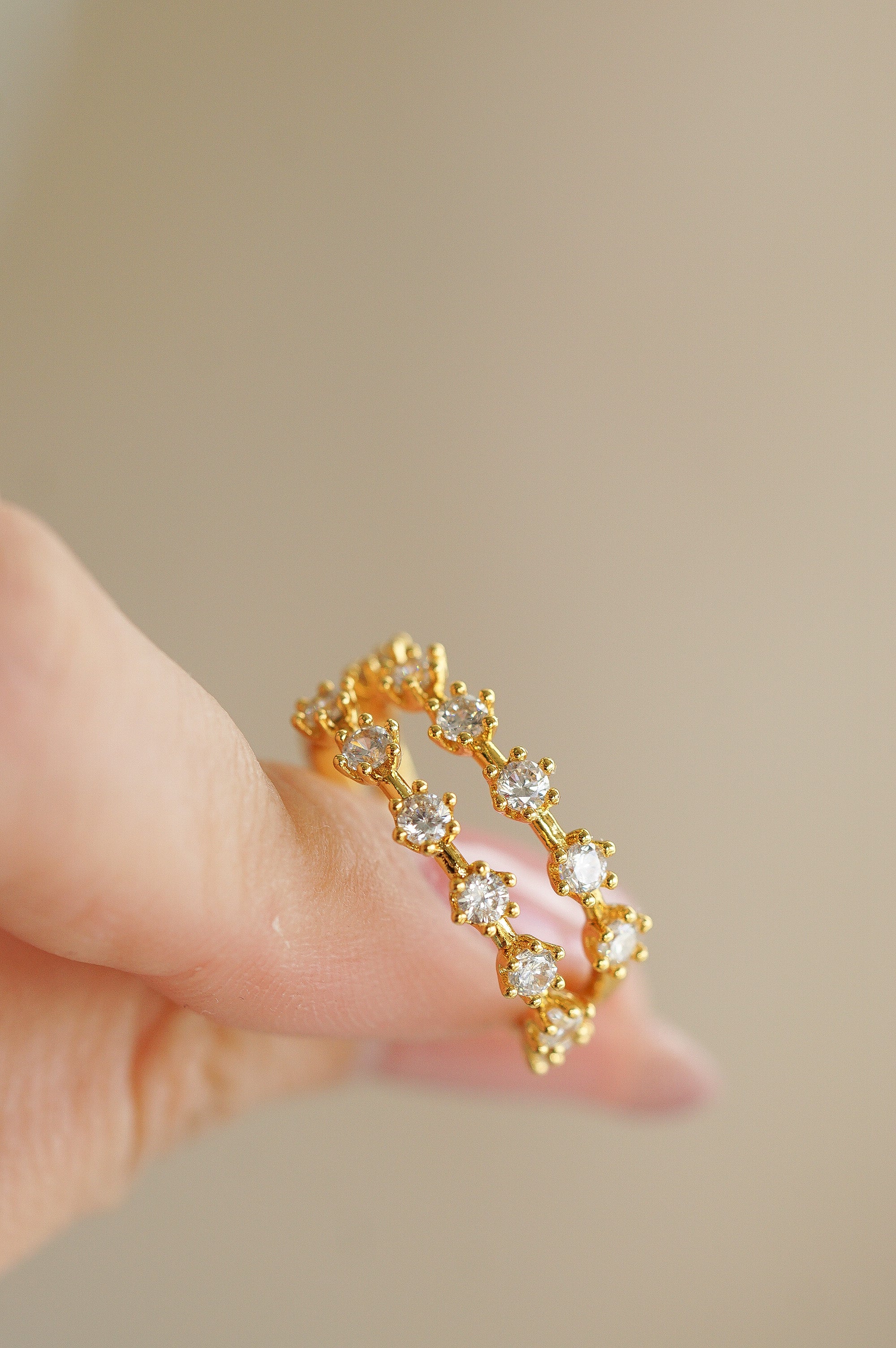 Solana Sparkling Ring – Vallie